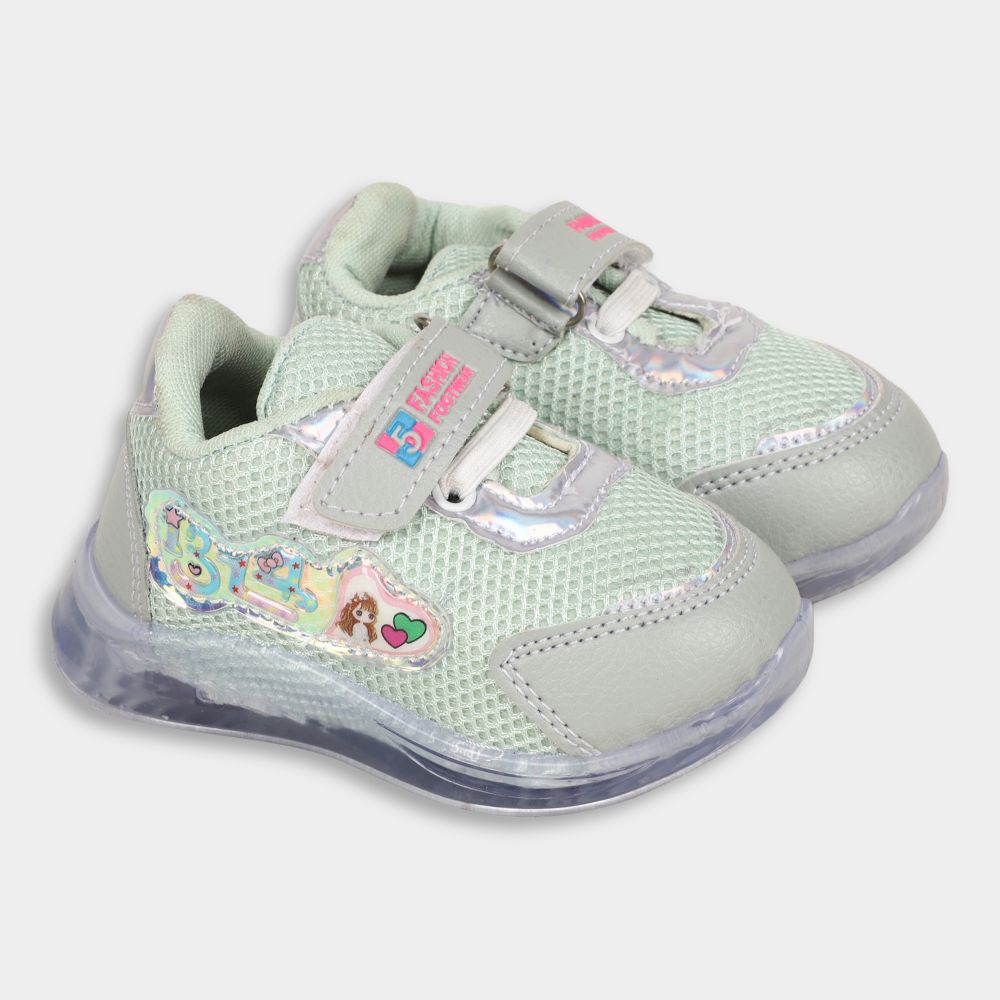 Slant Girls' Shoes | Vishal Mega Mart India