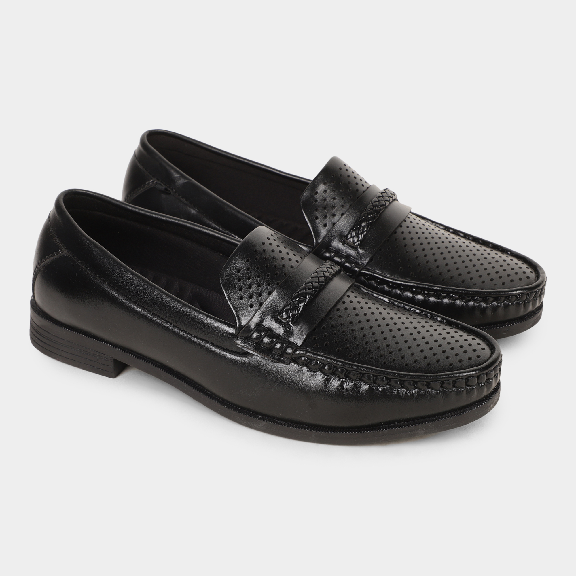 Black Tie Men's Formal Shoes | Vishal Mega Mart India